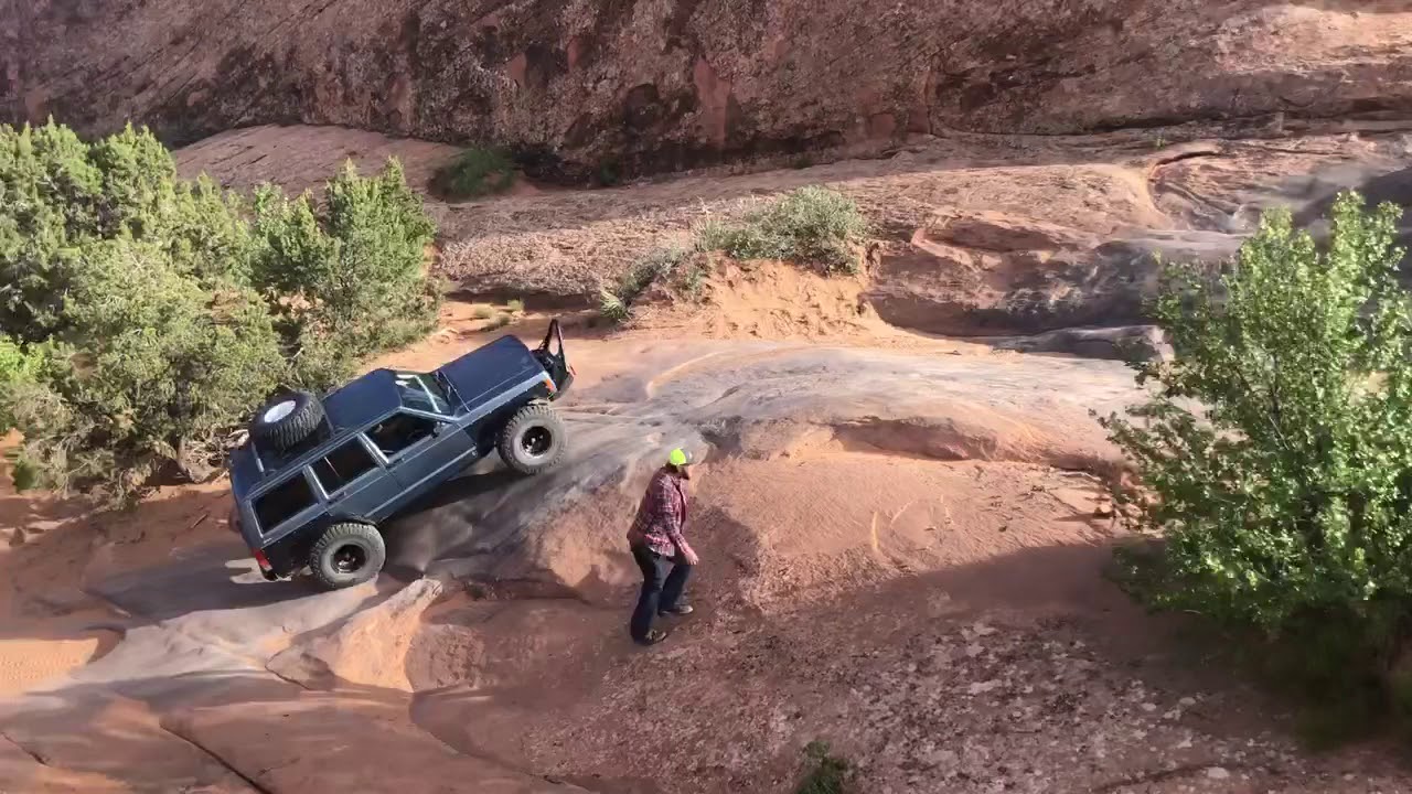 Jeep XJ Climbing Tip Over Challenge Moab - YouTube