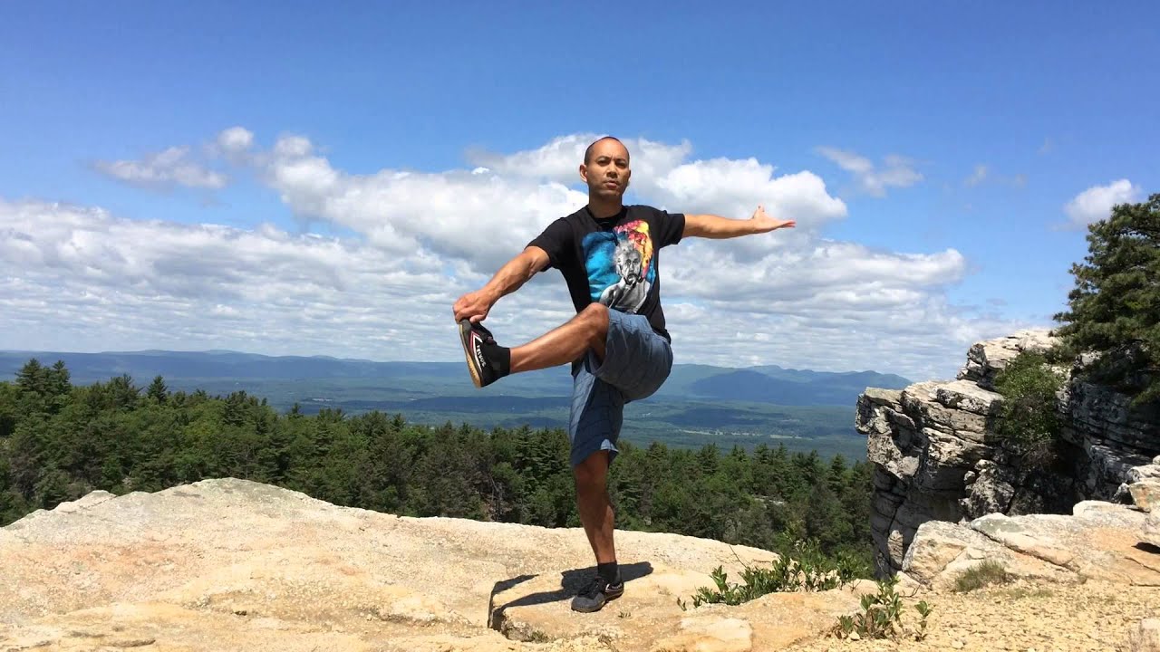 Cross Body Reach & Balance - YouTube