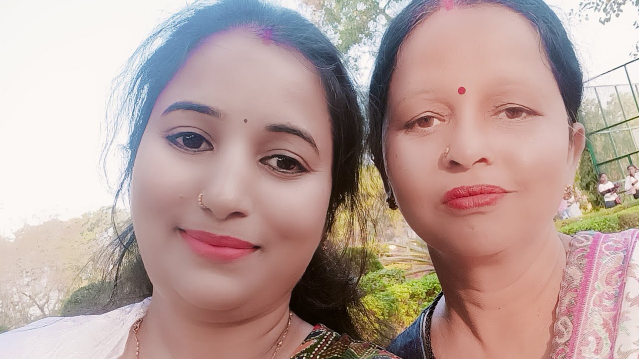 Aao Savi Bate Kare Live On Hun - YouTube