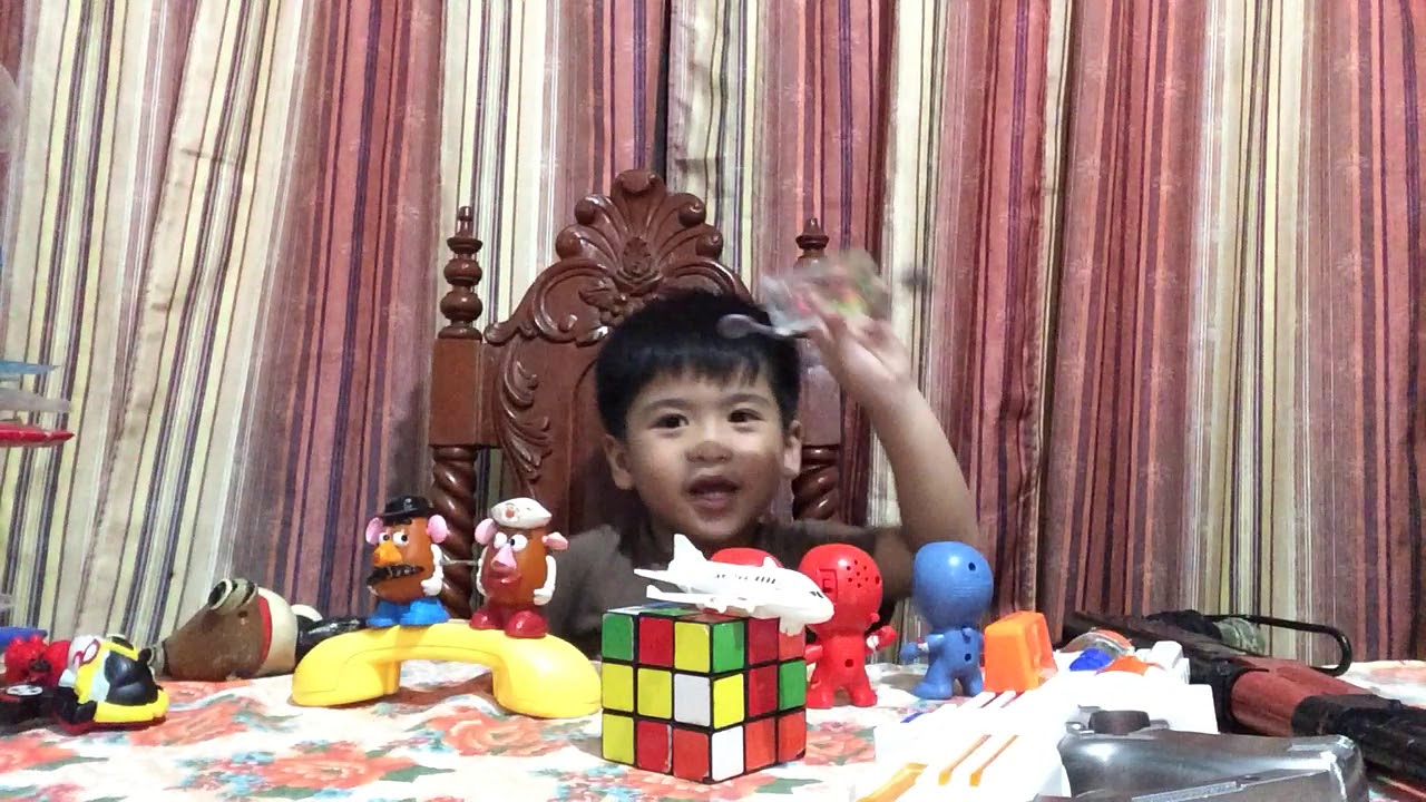 My first VLOG | (showing my toys) - YouTube