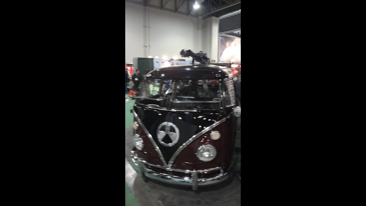 2013 Shot Show MAGPUL Tactical VW Van with Machine Gun w/ Red dot Scope ...