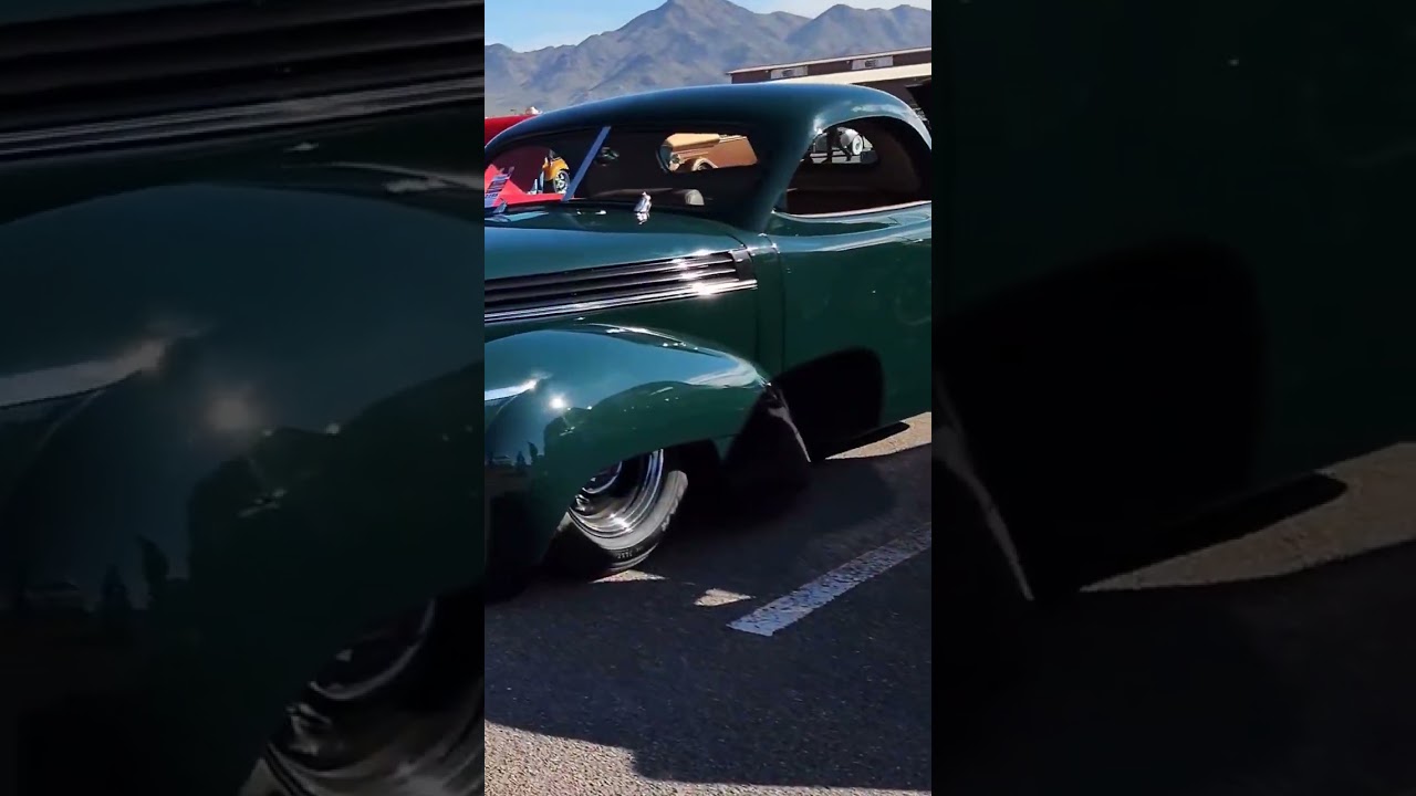 Classic cars ready for a car show down on mainstreet Samspace81 vlog ...