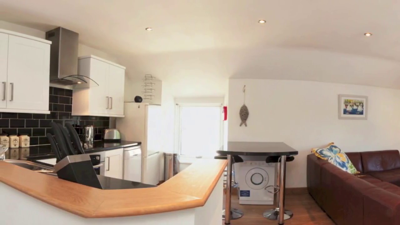 The Treasure Box, Mullion, Cornwall - YouTube