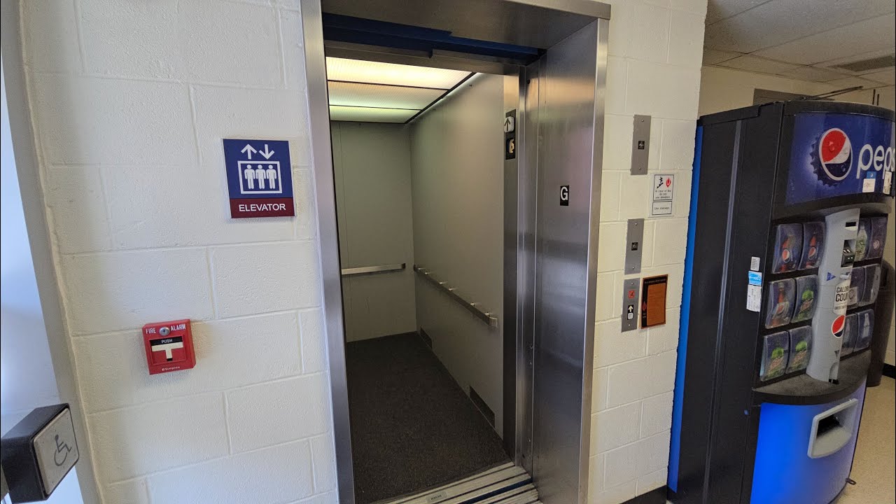 Roanoke, VA: Dover Hydraulic Elevator at Fishburn Hall - YouTube