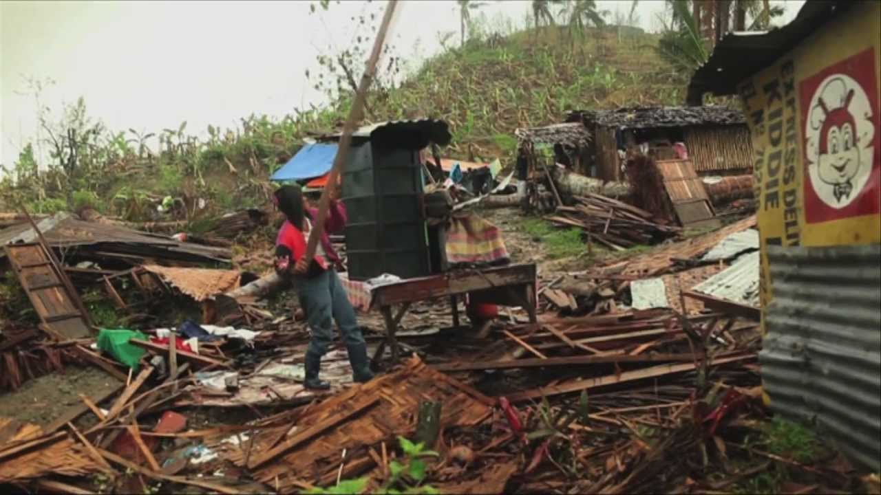 Typhoon Bopha southern Philippine - YouTube