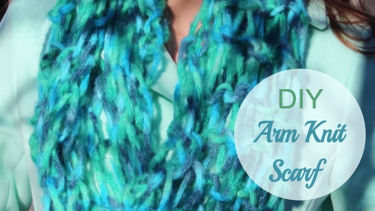 How To Arm Knit An Infinity Scarf - YouTube