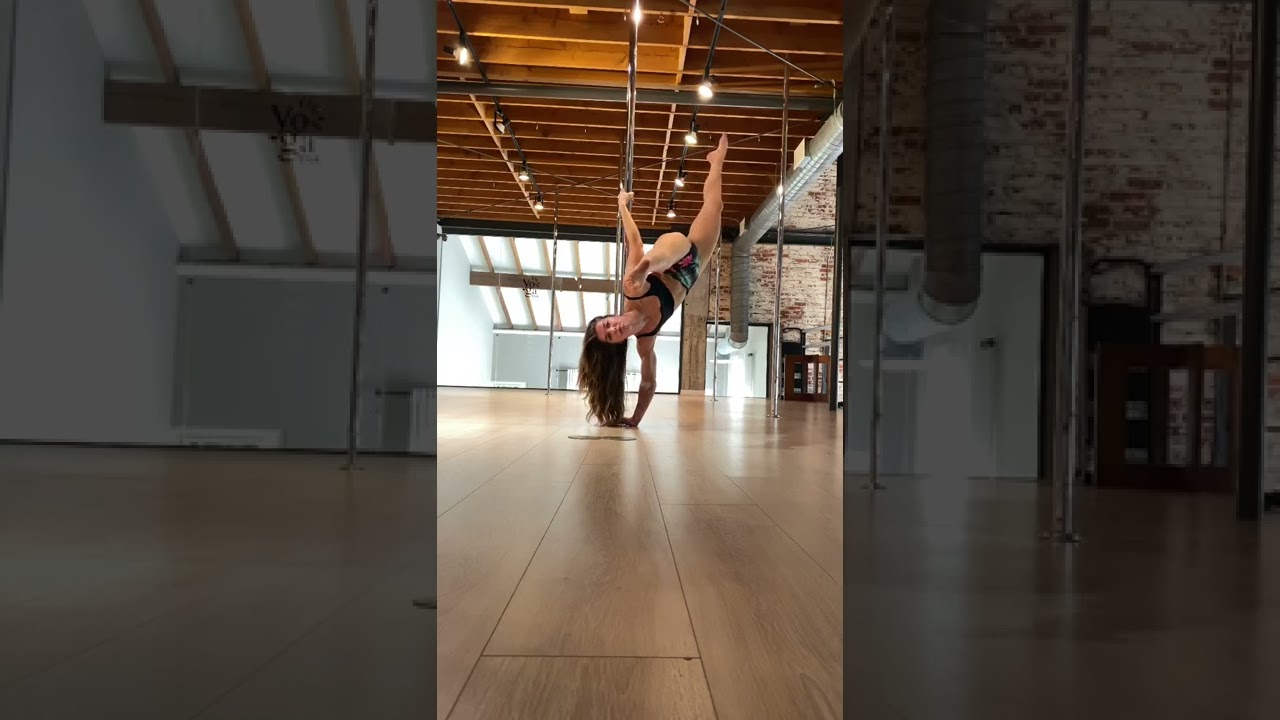 Fun, core-challenging, split from handstand 🤸‍♀️ - YouTube
