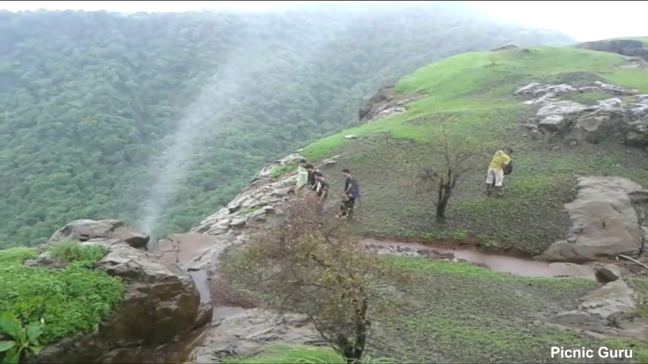 Reverse waterfall at Sagargad Fort, Alibag, Maharashtra - YouTube