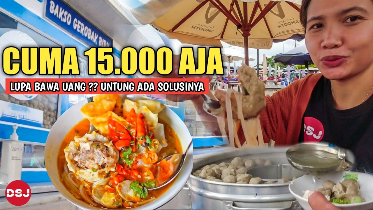 Langganan Bule ?? Bakso Gerobak Biru Bali di Pantai Double six - YouTube