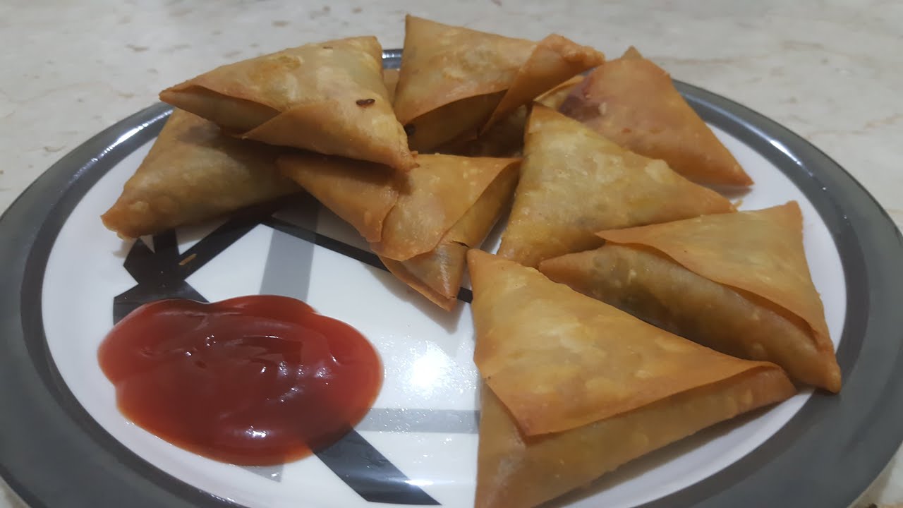 EASY TASTY VEGETABLE SAMOSA//VEGETABLE SAMOSA RECIPE😛😍 - YouTube