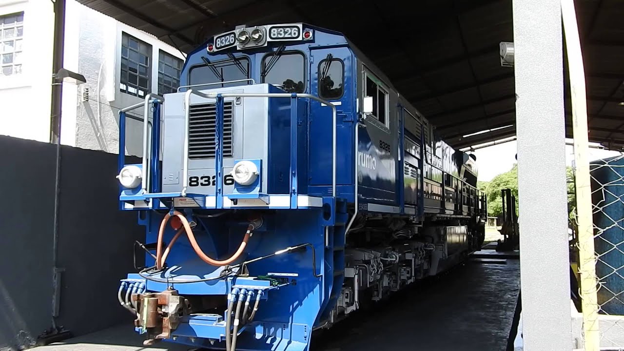 ES43BBi 8326 em marcha lenta - YouTube