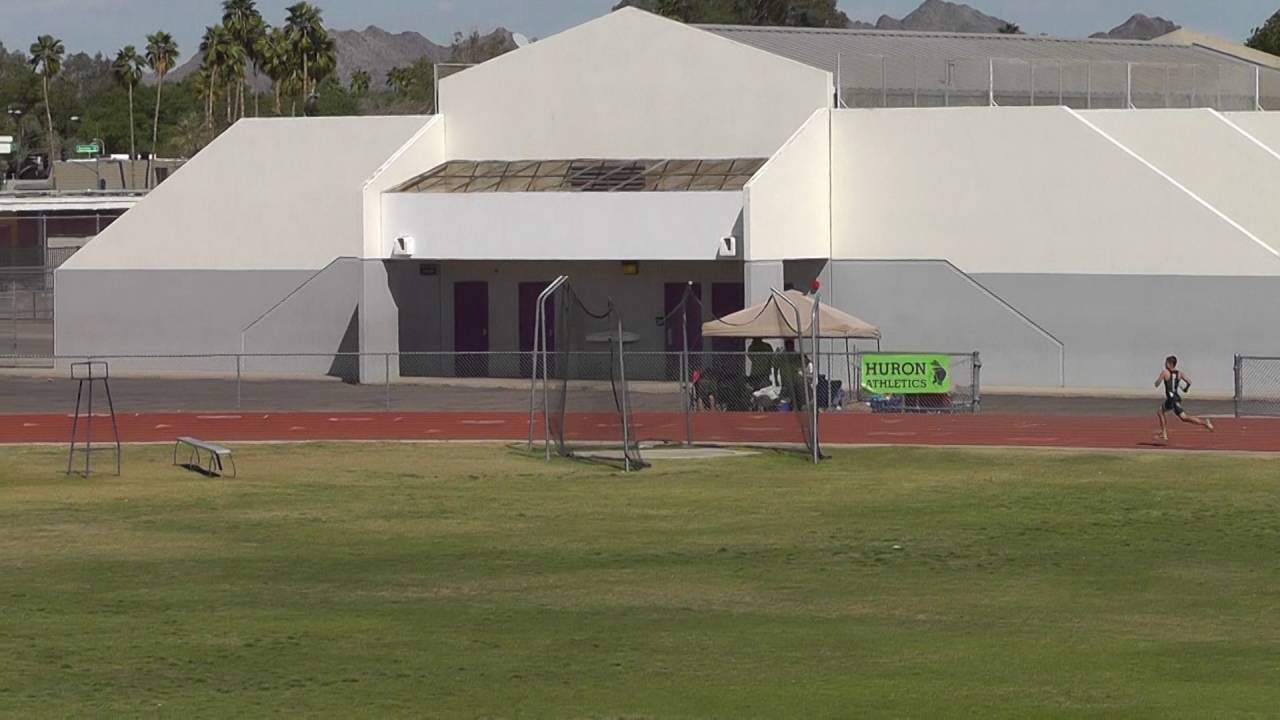 Alexander Rafferty 4x400 Anchor with Tyler Rafferty - YouTube