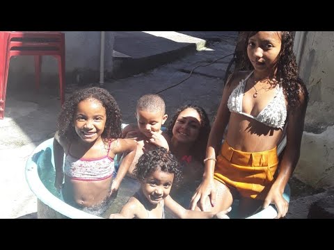 tomando banho de caixa d'água !!!
