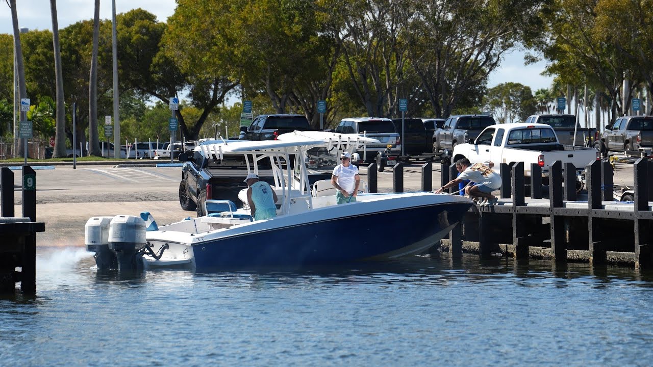 Never Let the Other Guy Do This at the Boat Ramp (Chit Show) - YouTube