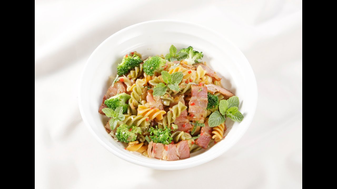 Món Ngon Mỗi Ngày - Salad Nui Ba Màu - YouTube