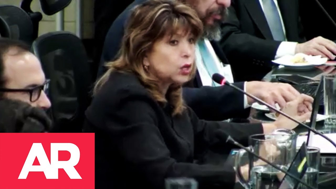 Magistrada Iris Rojas sugiere intervenir teléfonos a periodistas - YouTube