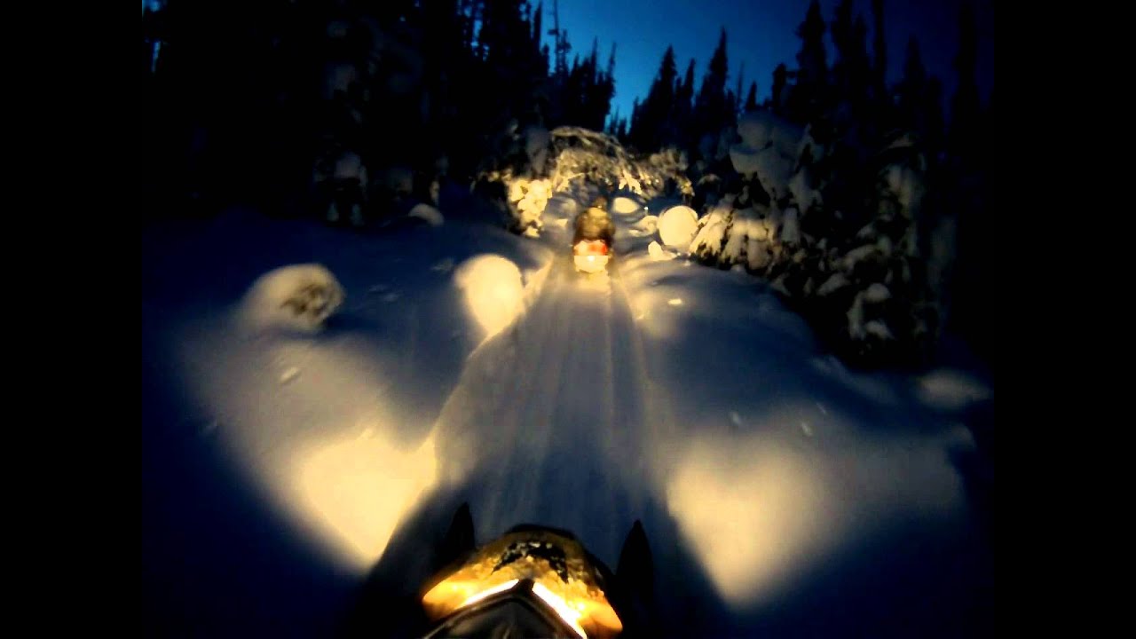 Snowmobiling at night in central Yukon - YouTube