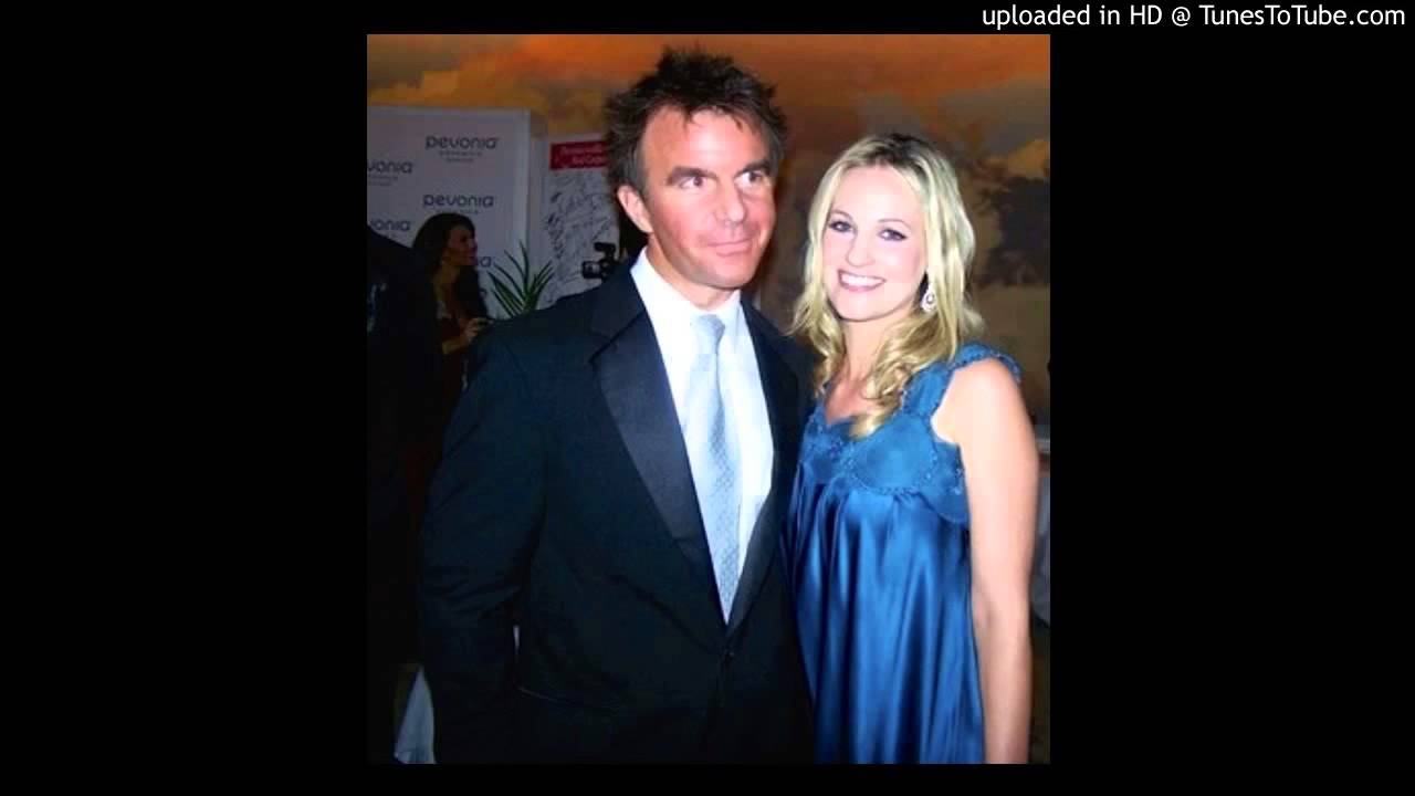 Review of The Rational Male by Rollo Tomassi by Sam Botta - YouTube