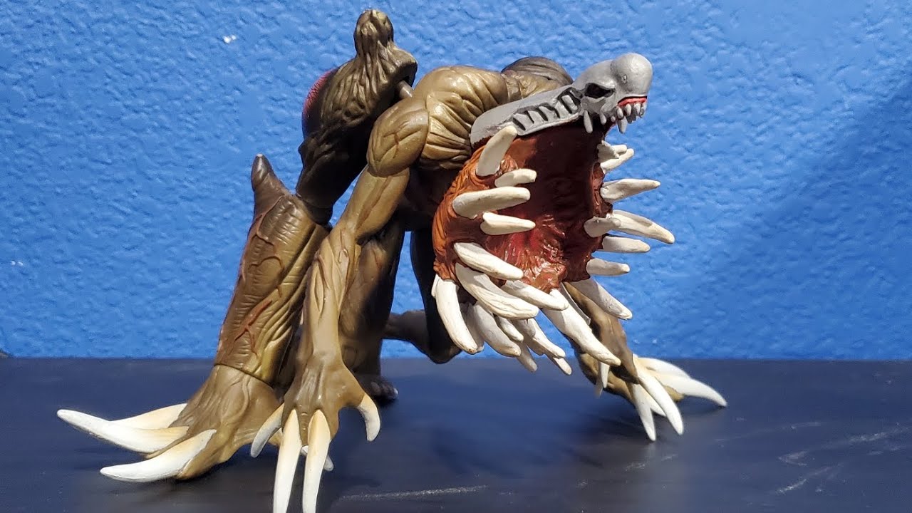 TOYBIZ RESIDENT EVIL 2 WILLIAM BIRKIN G3/G4 REVIEW!!!!! - YouTube