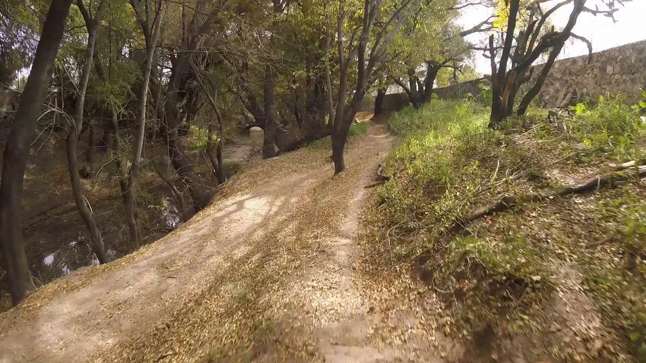 Paseo por el Camino del Rio - San Juan del rio - YouTube