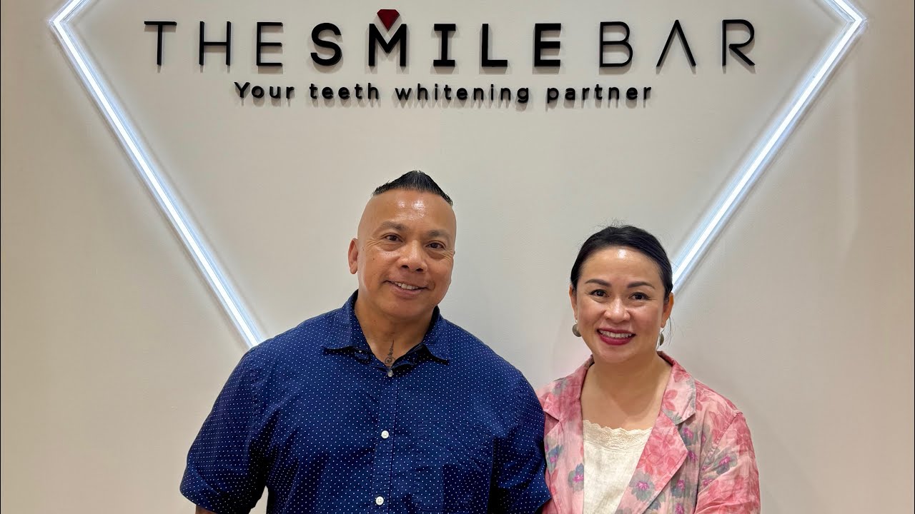 The Smile Bar Bangkok | Teeth Whitening in Bangkok, Thailand - YouTube