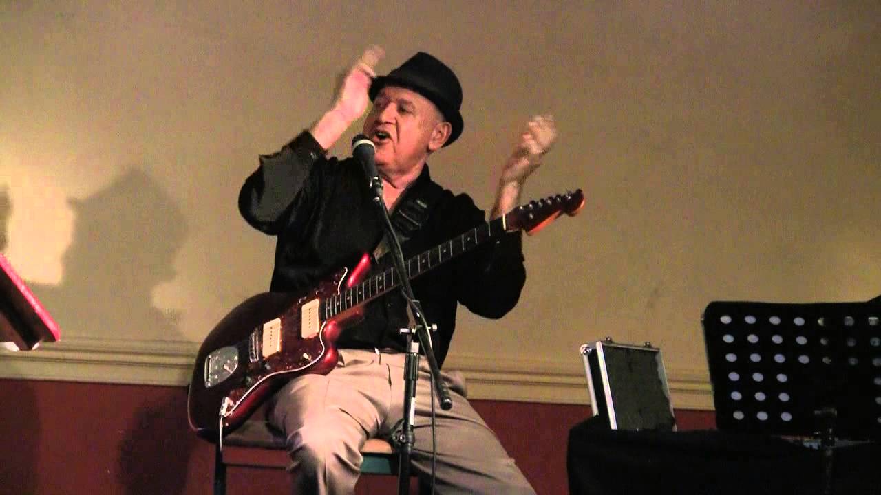 Johnny Nicol. "Bye Bye Blackbird" - YouTube