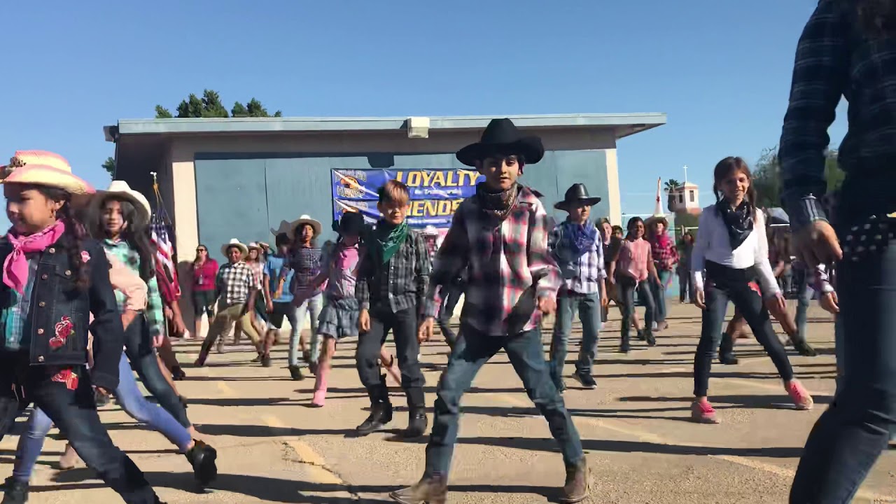 Cattle Call Parade Brawley 2018 - YouTube