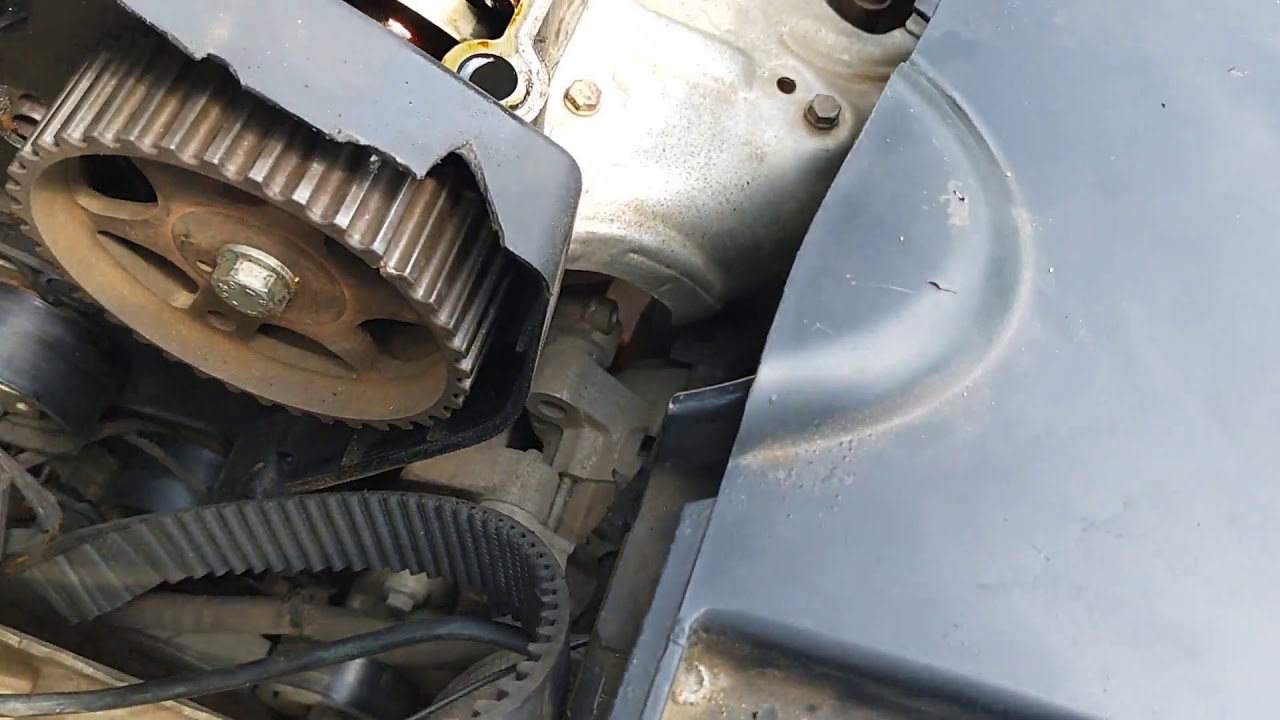 Failed Timing Belt in Peugeot 301 With EC5 Engine - YouTube