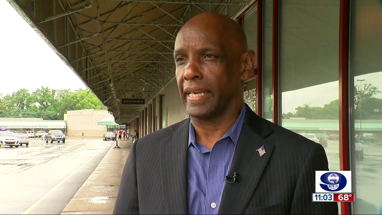 Demonstrators call for 'Justice for Judge Tracie Hunter' - YouTube