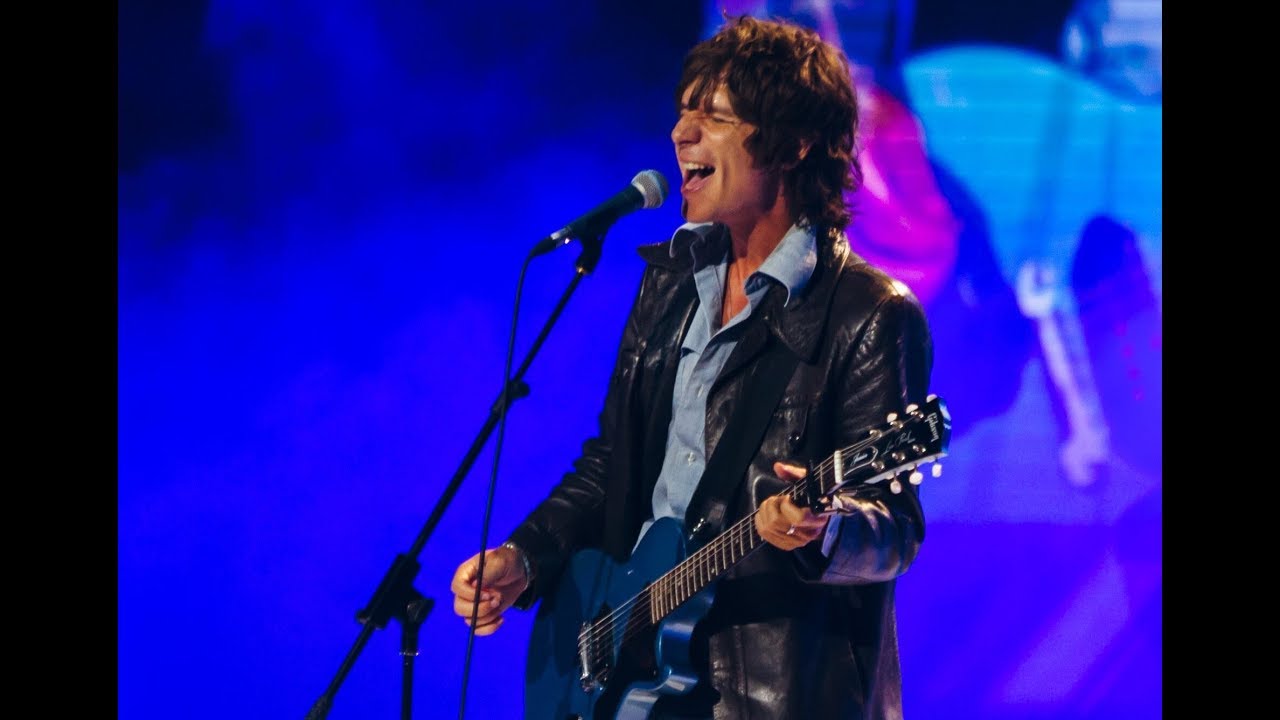 YANN DESTAL from Modjo - Lady - Live 2013 - YouTube