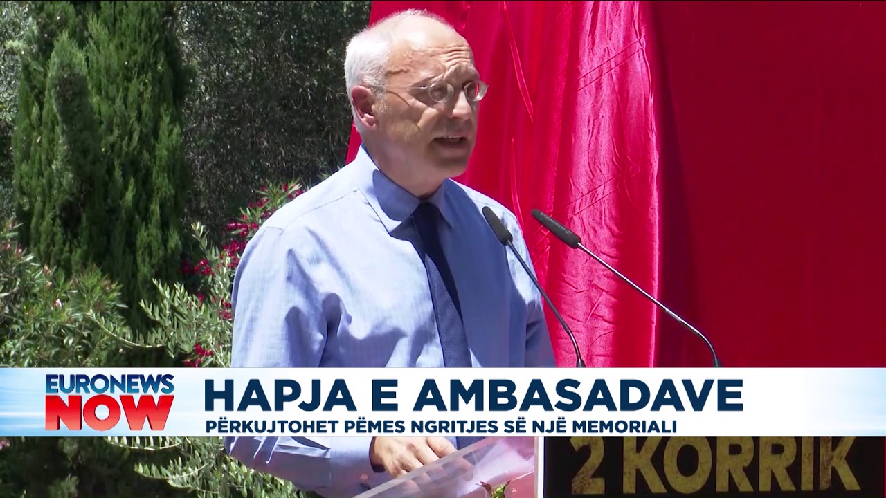 Hapja e ambasadave përkujtohet përmes ngritjes së një memoriali - YouTube