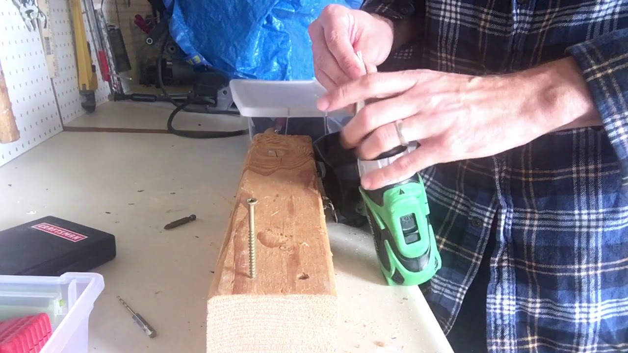 Torque Screw vs Phillips Screw - YouTube