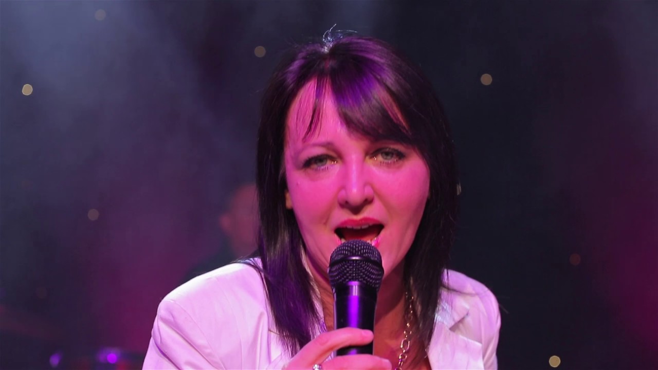 Janey Kirk .. Am I That Easy To Forget - YouTube