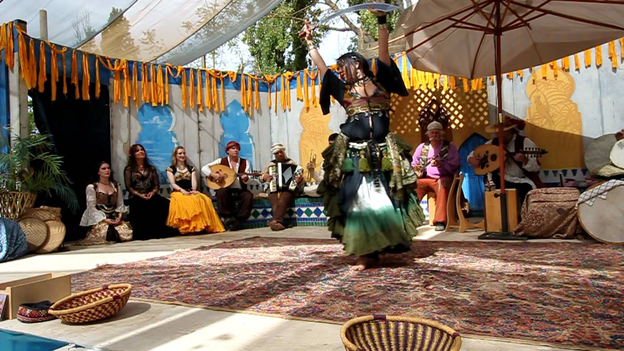 Kira Starfire & Savannah Belly Dancer Nor Cal Renaissance Faire 2011 ...