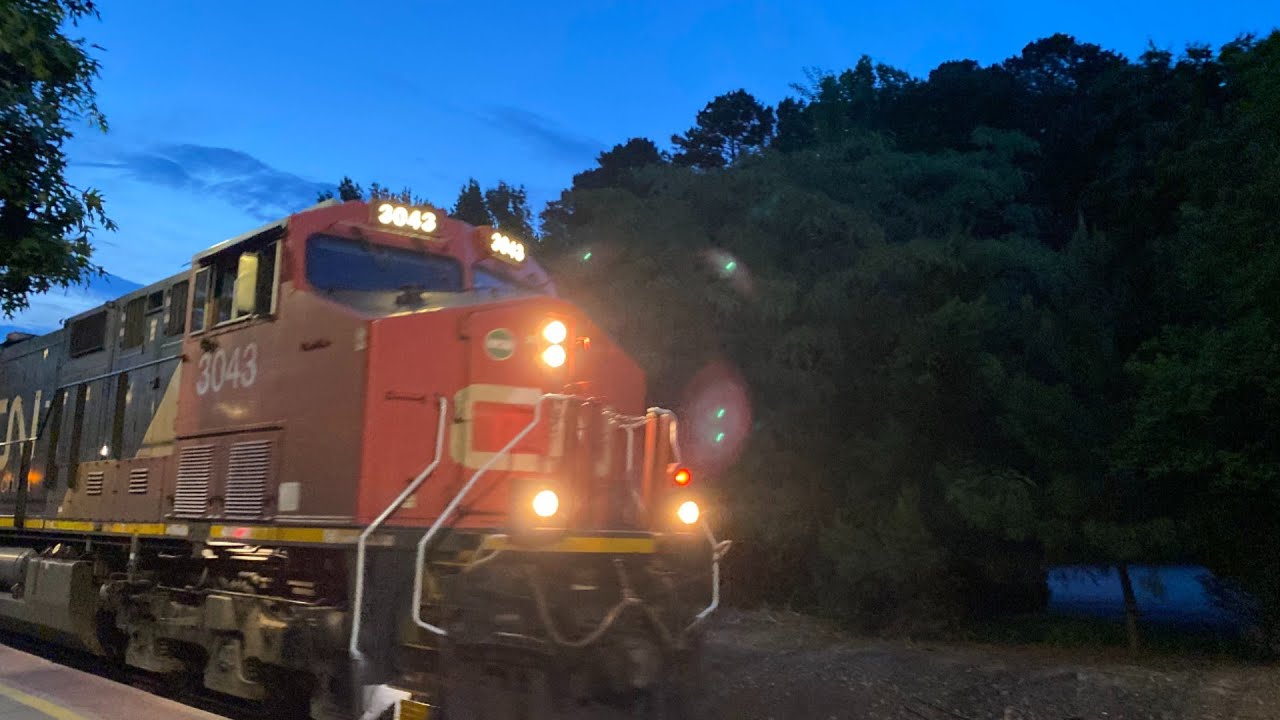 NS 64D with a CN Leader in Cary NC on 5/26/22 - YouTube