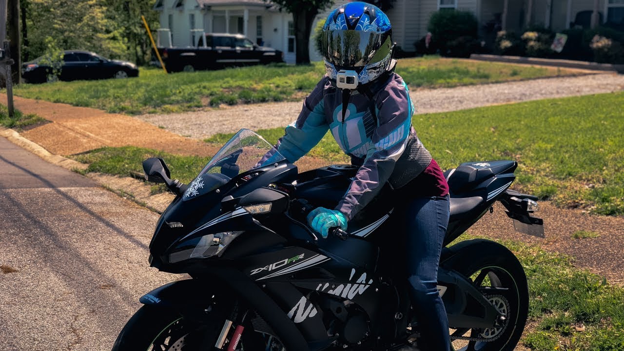 Kay-Ann Rides the ZX-10RR - 1,000 Subs - YouTube