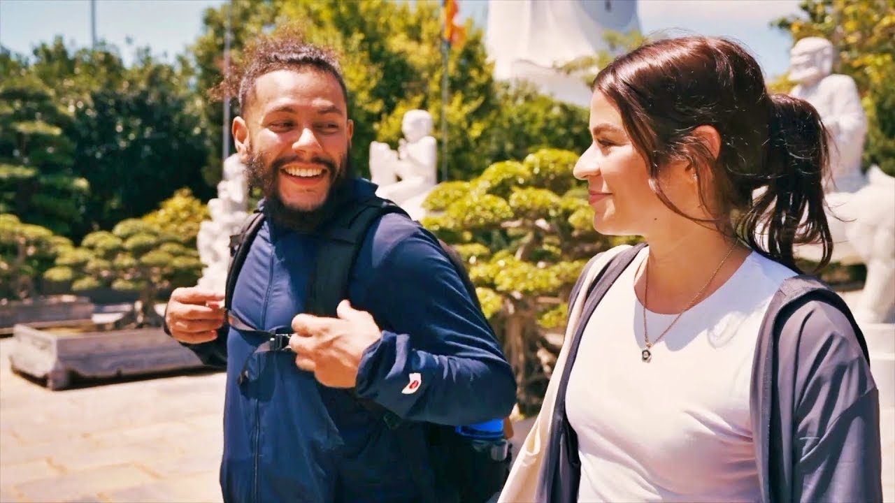 I Asked Two YouTubers to Share Their Income - YouTube