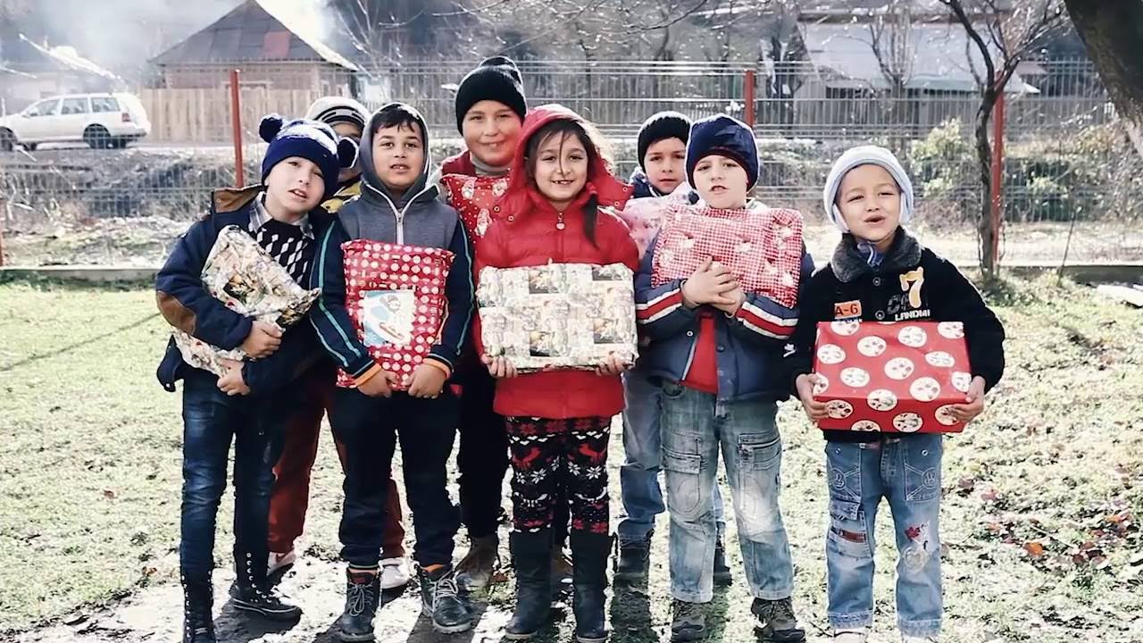 Aktion Julklappen 2016 - Nu kör vi! - YouTube