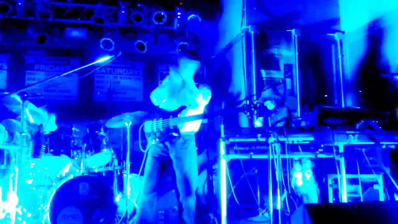 Hectic Red / Blue Oyster Cult's Don't fear the Reaper - YouTube