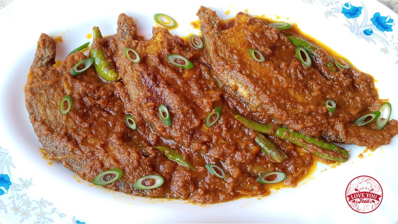 Fish curry recipe | মাছের ভুনা | Chital Macher Recipe - YouTube