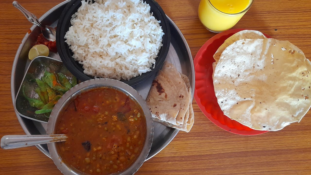 Rasawala Mug, Rice , Keri no ras Full Gujarati Thali In Lunch (29 June ...