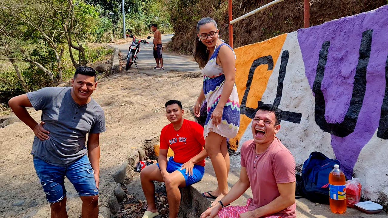 Comiendo divertidos a la orilla del rio 🤗🥰 - YouTube