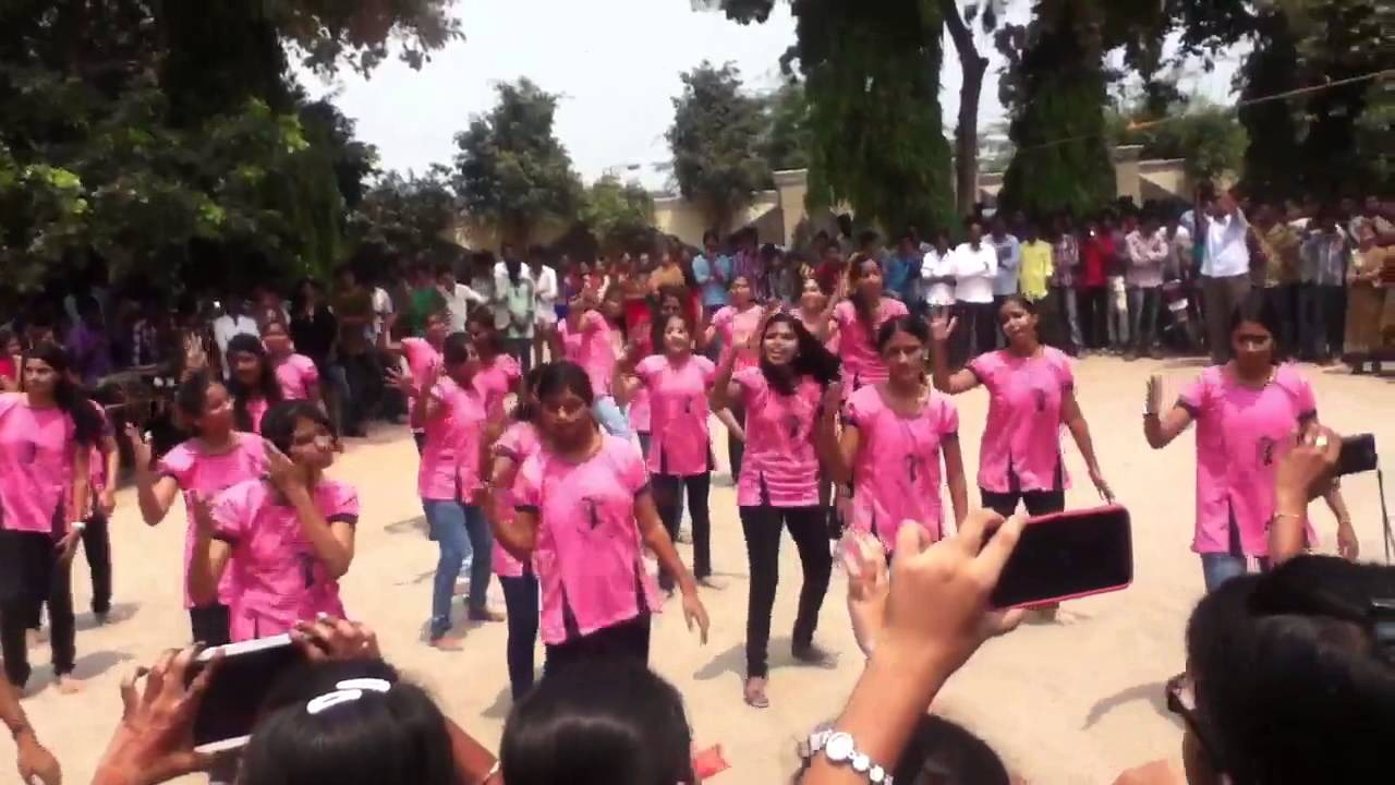 Kits clg Kodad fest dance - YouTube