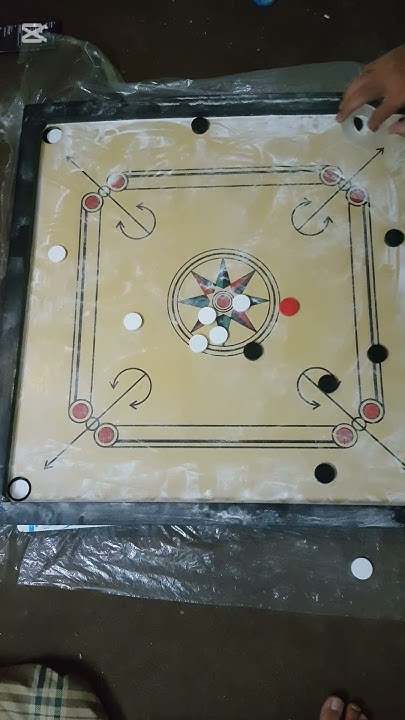"When the striker hits just right…"🔥🇵🇰 carrom board game🖤 - YouTube