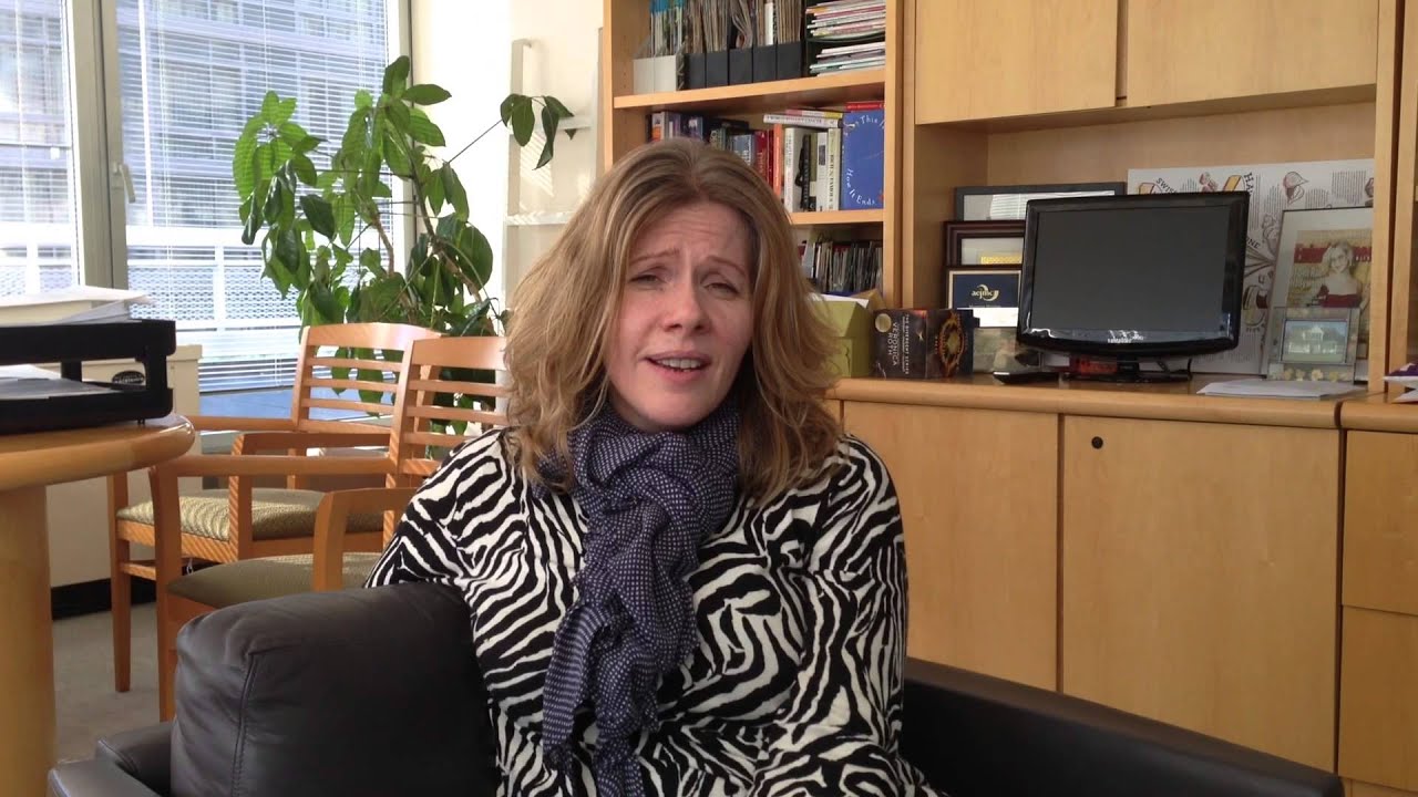 The Mr. Magazine™ Minute with Maggie Murphy, Parade Media Group Editor ...