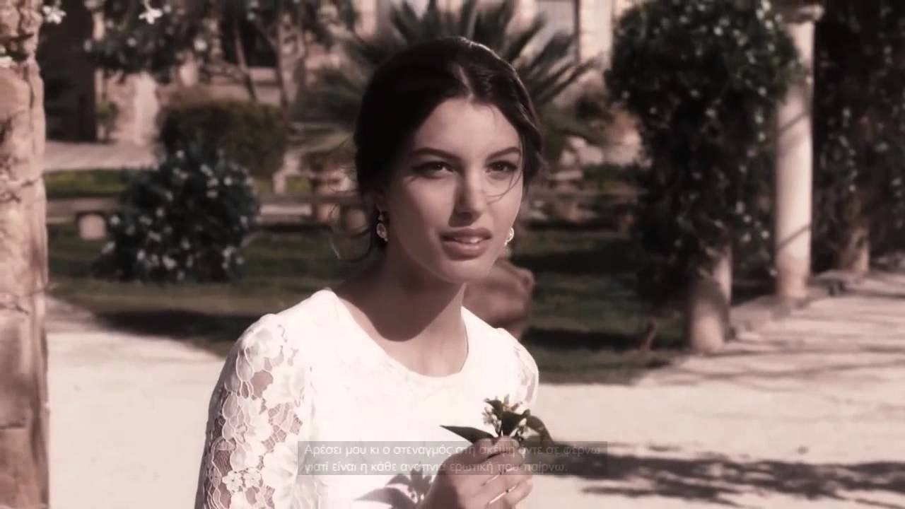 Μια παραστιά τη σκέψη μου - Ψαραντώνης - YouTube