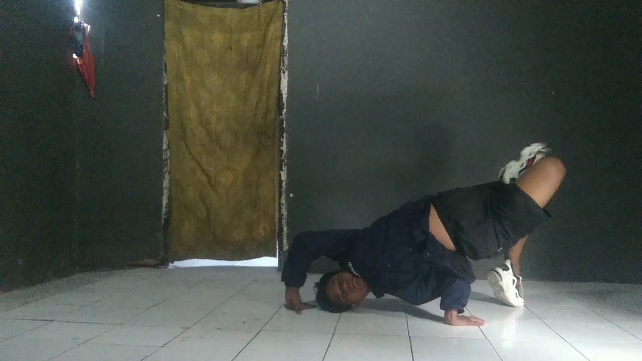 How To Baby Freeze & Chair Freeze || Dance Tutorial - YouTube