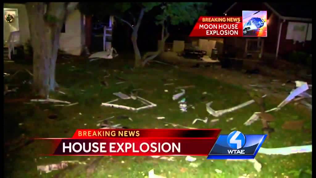 Explosion levels house in Moon Township - YouTube