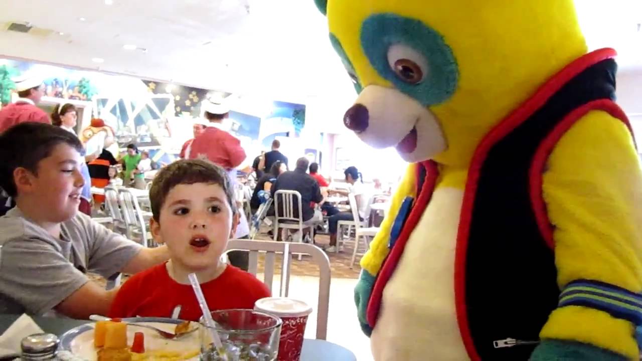 Cam is upset at Disney and blows off Special Agent Oso - YouTube