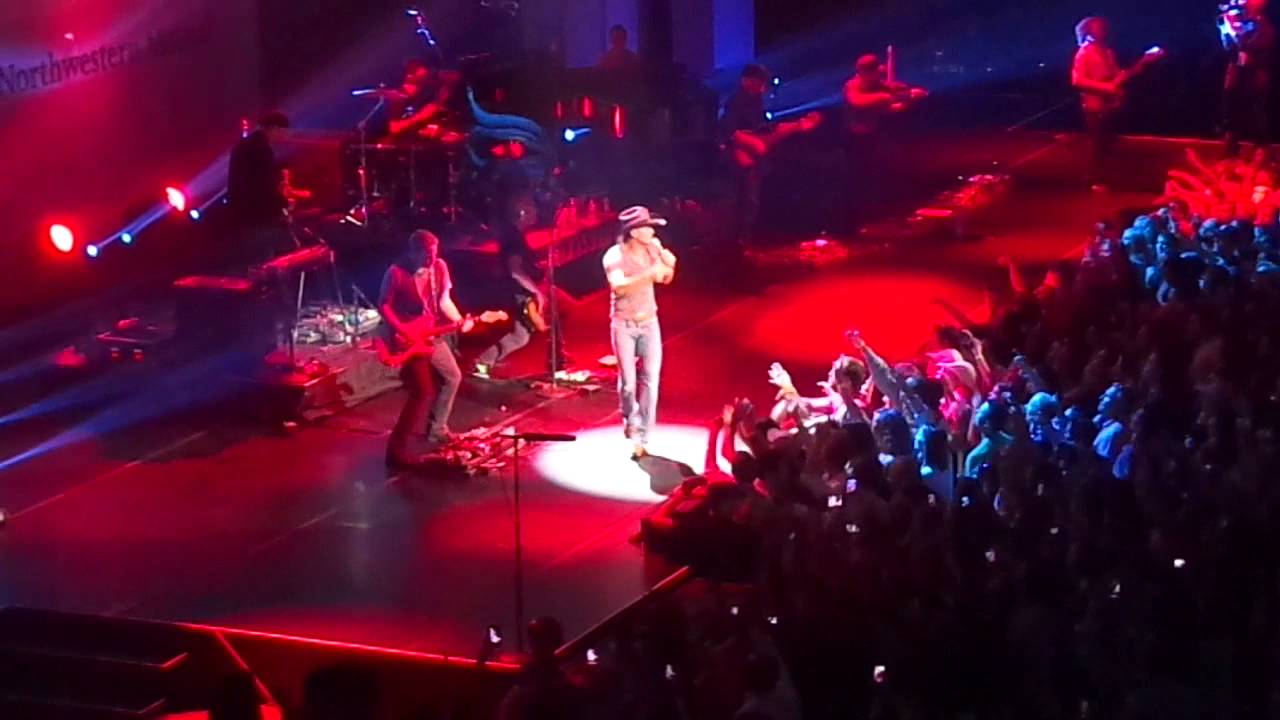 Tim McGraw "Live Like You Were Dying" - YouTube